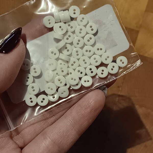 50 Small 1/4" (6mm) Round Buttons for Sewing, Knitting and Craft. Tiny ...
