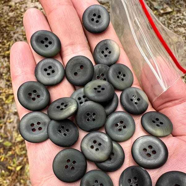 Genuine Horn Buttons in Various Sizes, Fancy Buttons for Sewing and ...