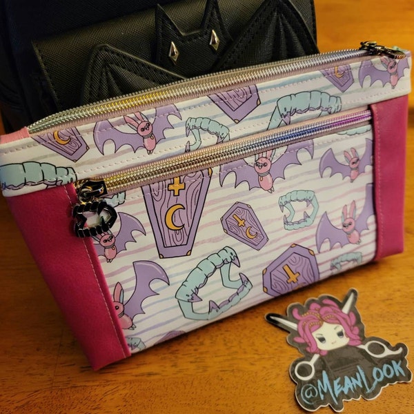Nancy Thompson Bathtub Scene Cosmetic Bag: Freddy Krueger, A Nightmare ...