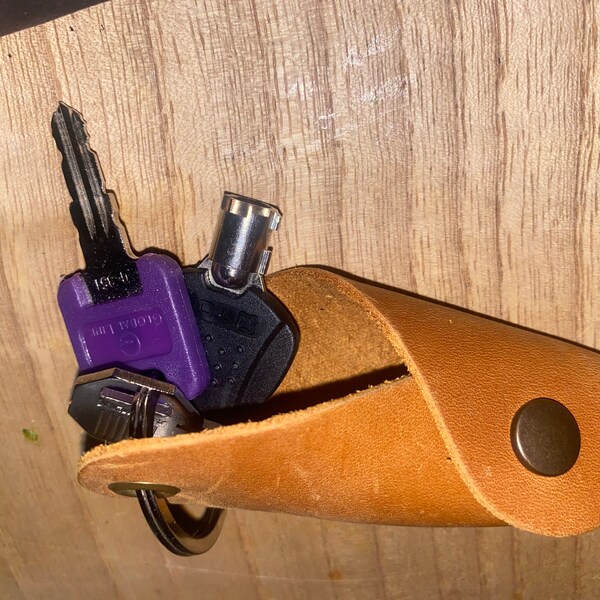 Personalized Minimalist Key Holder, Leather Key Fob, Key Organizer ...