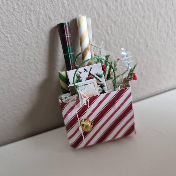10 PC Miniature Christmas Gift Bags Stuffed W/ Wrapping Paper & Mini ...
