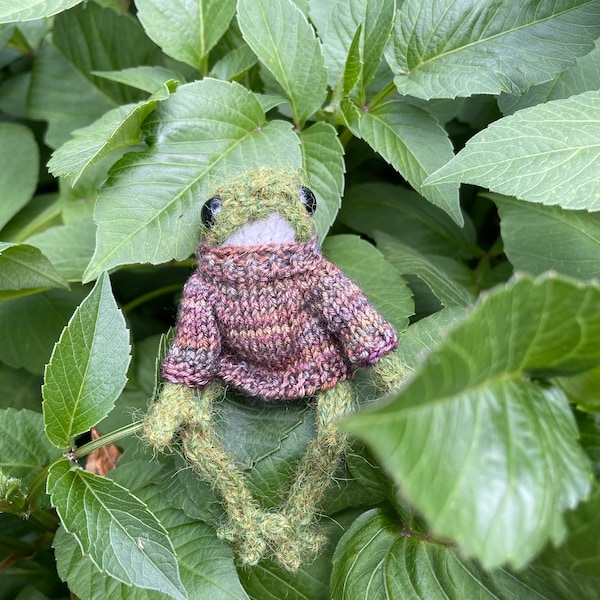 Five Frogs Knitting Kit: Claire Garland Collaboration, DIY Knit Toy - Etsy