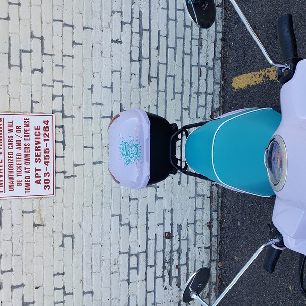 Creep Hand Vinyl Decal - Etsy