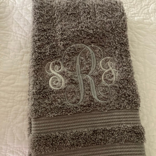 SALE** Interlocking Monogram Embroidery Font 4 Sizes Machine BX ...