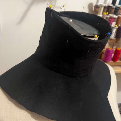 Space Mercenary Neck Seal Pattern Inspired by the Armorer from the ...
