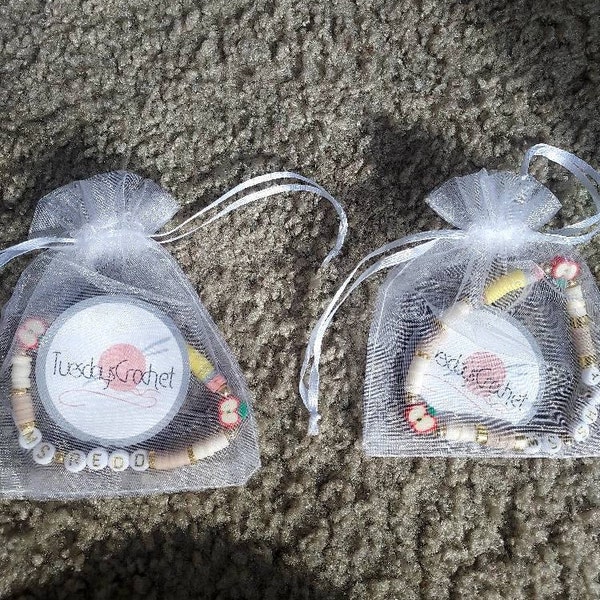 Custom Teacher Bracelet Thank You Appreciation Gift, Stackable Beaded ...