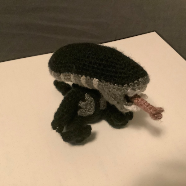 Crochet PATTERN Lil'xeno | Cute and Little Scary Amigurumi Alien From ...