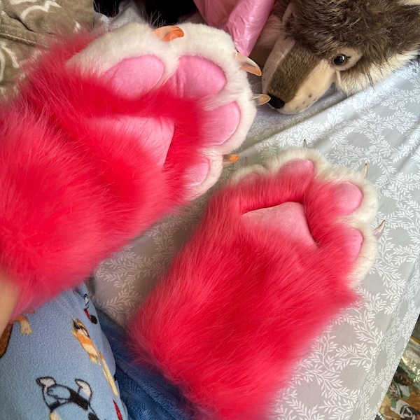 Furry Paws With Star Pattern and Colorful Style | Fluffy Fursuit ...