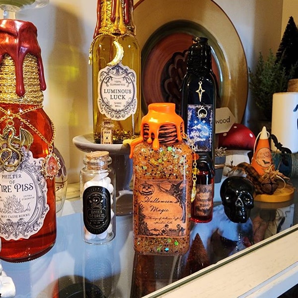 Void Magical Apothecary Fantasy Potion Bottle Witch and Wizard Potion ...