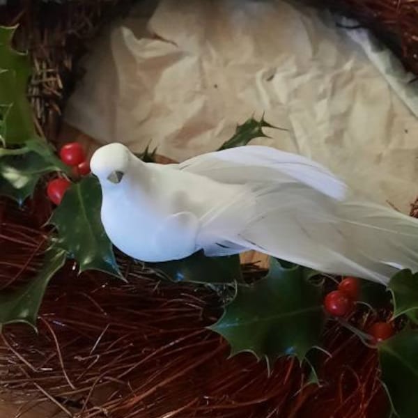 6 Artificial White Fake Feather Clip on Birds Cake Craft Dove Home Tree ...