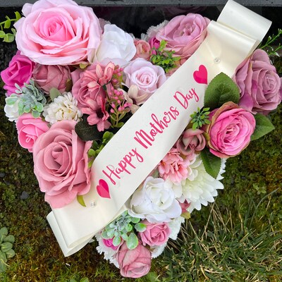 Funeral Flowers Round Ring Wreath With Personalised Ribbon 10 12 14 or ...