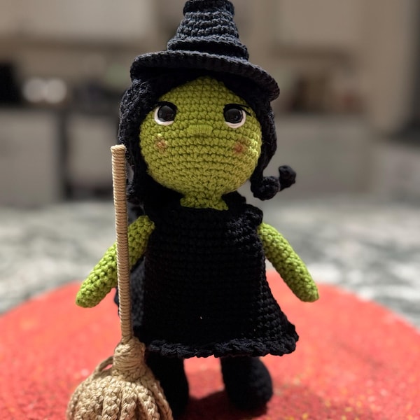 Elphaba Doll Amigurumi Crochet Pattern: Green Girl Fairy Tale Character ...
