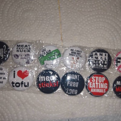 YOGA THEME Pin Set 10 Buttons Pins Badges, Asanas, Yogi, Yogini ...