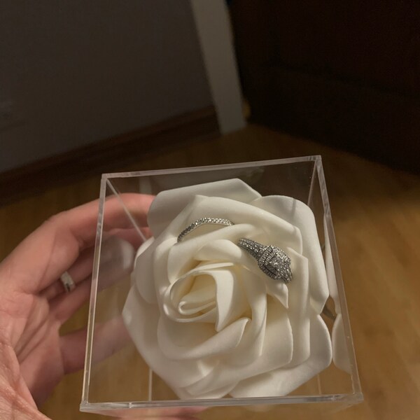 Acrylic Cube Ring Box With Rose Ring Holder - Etched Clear Wedding Ring ...