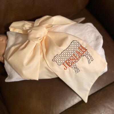 Cow Chicken Wire Embroidery Design Available Sizes 8x12 6x10 5x7 4x4 ...