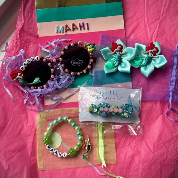 Personalized Tropical Flower Charm Bracelet - Perfect Luau Party Favor ...