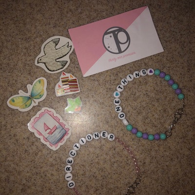 Pink One Direction Bracelet, 1D Merch, Concert Tour Accessories - Etsy