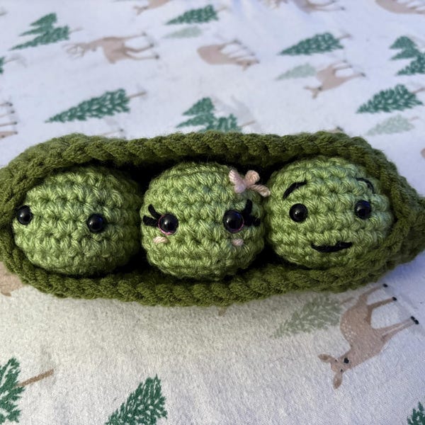 PDF : Peas in a Pod Crochet Pattern With Video Tutorial, Food Crochet ...