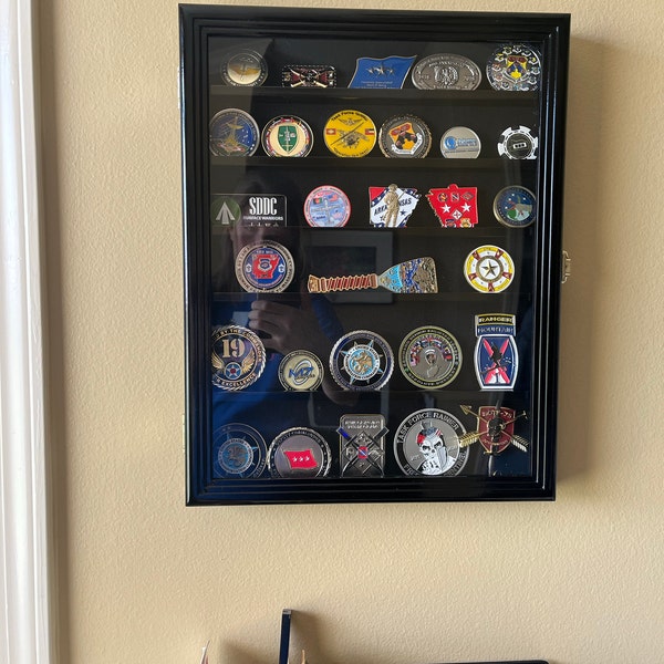 Challenge Coin Holder Display 64-Slot Casino Chip Display Case - UV ...