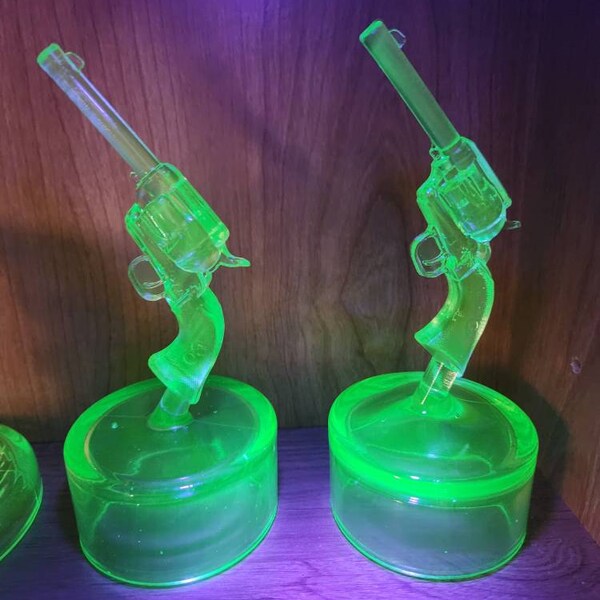 Selenium Glass Pink Glow Arrowhead - Etsy