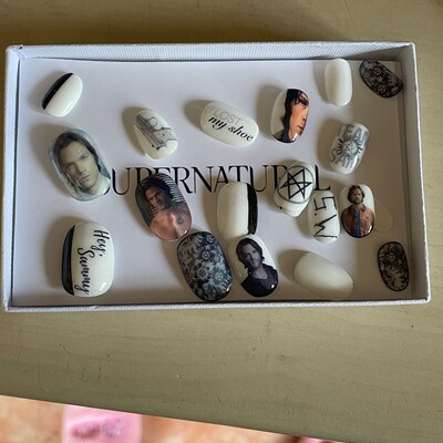 Full Set of Acrylic Nails.. inspired LABYRINTH David Bowie. Any Shape ...