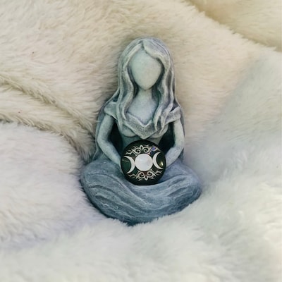 Triple Moon Goddess Statue goddess Hecate Moon Goddess Mini Figurine ...