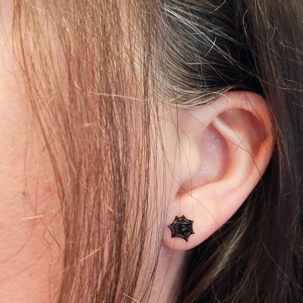 Spider Web Stud, Threadless Flat Back Earring, Minimalist Style, A ...