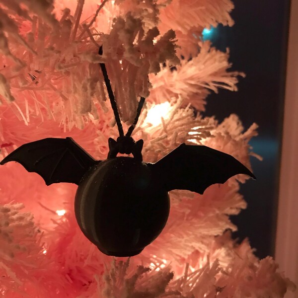 Bat Bauble Tree Ornament • Gothic Holiday Home Decor • 3D Printed - Etsy