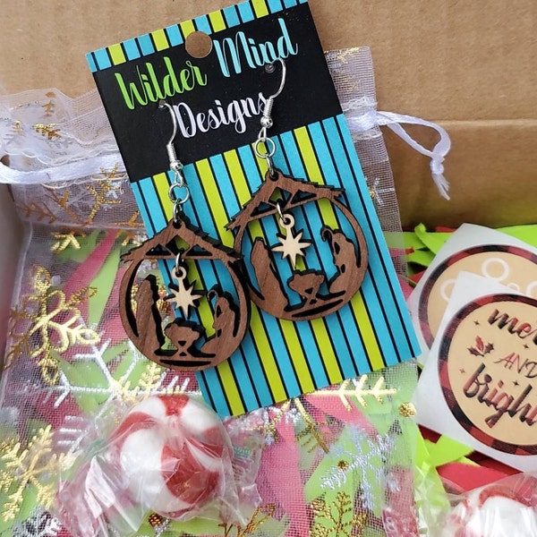 Walnut & Maple Nativity Scene Earrings: Laser Cut Christmas Earrings - Etsy