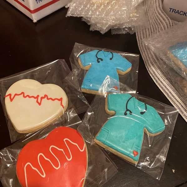 Decorated Nurse Scrubs Cookies, Nurse Themed, Heart Cookies, Medical ...