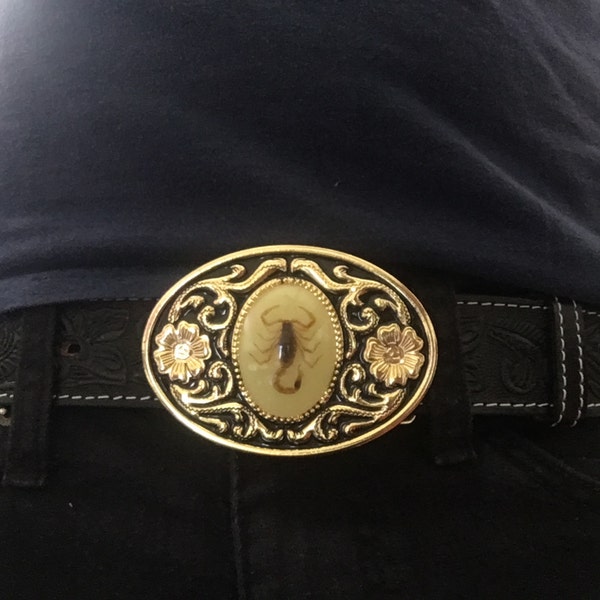 Set of 4 Imari Gohan Reds Rusts Yellows & Blues Oriental Design All ...