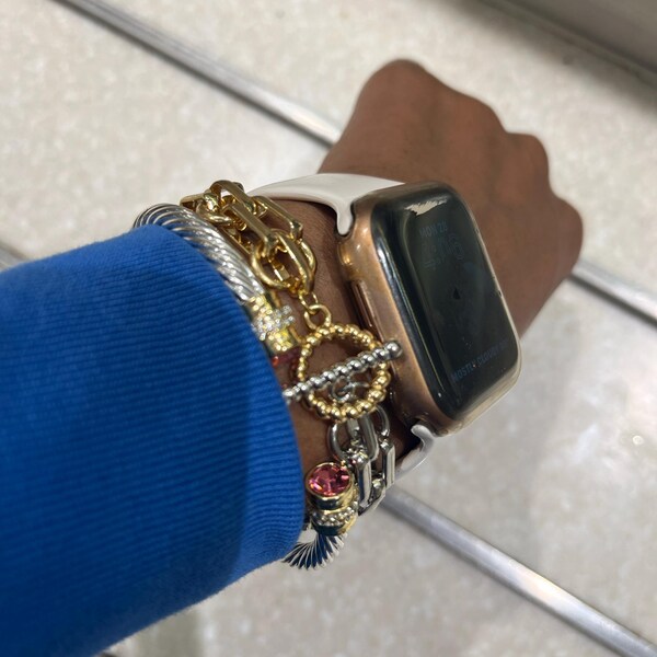 White Enamel and Gold Plated Resizable Ring Liquid Design White Rings ...