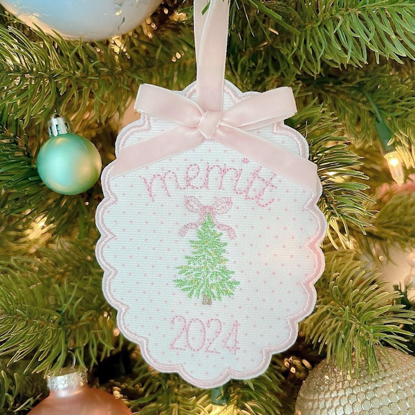 ITH Oval Scalloped Bag Tag Embroidery Design, Machine Embroidery Name ...