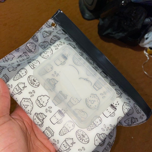 Wet Wipes Mini Pouch Baby Travel Mini Wipe Case Mini Wet Wipe Dispenser ...