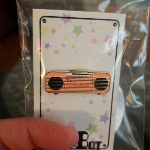 Retro 80s Boombox Enamel Pin | Cassette Recorder and Radio Pin | 6 ...