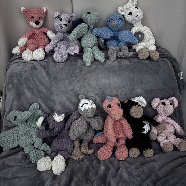 MINI Pia Pig Knotted Lovey — Crochet Pig PATTERN - Etsy