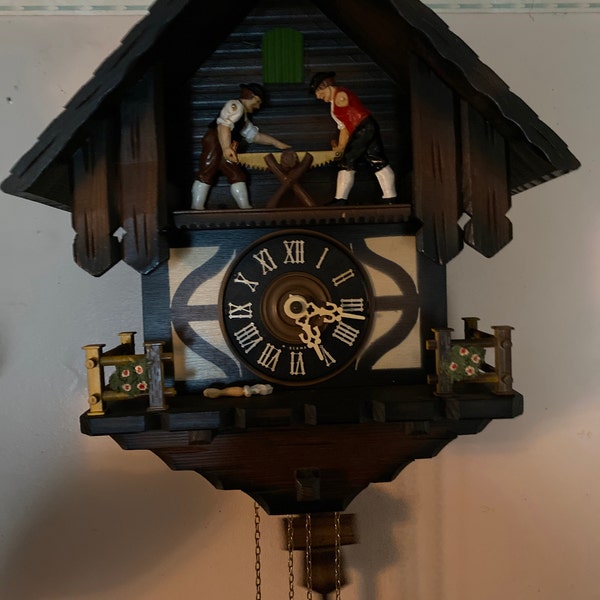 Classic 1960’s Dark Brown Vintage Leaf and Loon Style Cuckoo Clock ...