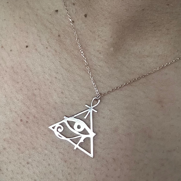 14K Gold Alien Necklace, Alien Pendant Necklace, Space Theme Jewelry ...