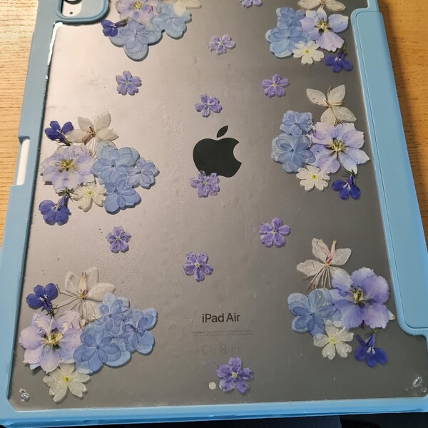 Pressed Purple Daisy Flowers E-reader Case for Kobo Libra 2 (2021 ...