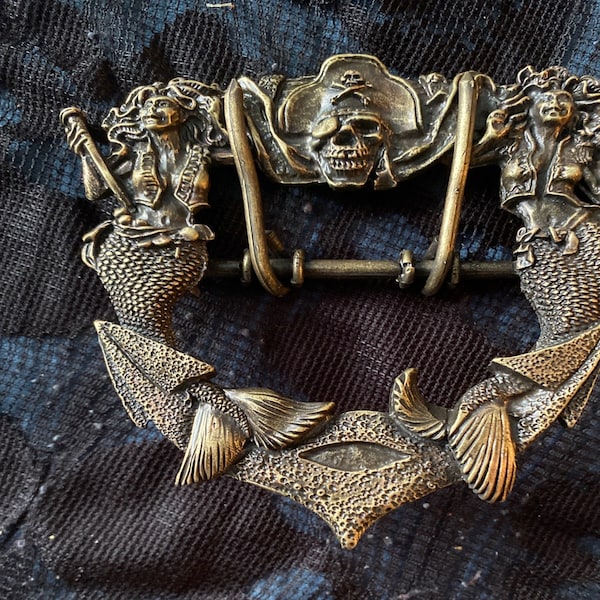Pirate Skull & Mermaid Fountain Waist or Baldric Belt Buckle 4 the ...