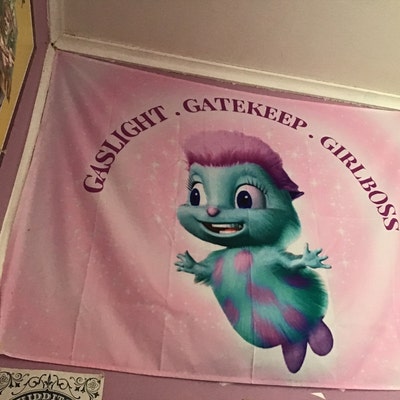 Bibble Tapestry Gaslight Gatekeep Girlboss Wall Tapestry - Etsy