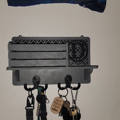 Wall Mounted Key Hanger With Box, Chainmail Pattern & Full Monogram ...