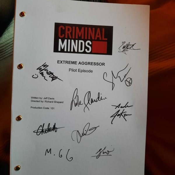 Criminal Minds TV Pilot Script Screenplay With Signatures Autograph ...
