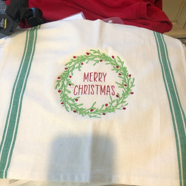 Farmhouse Embroidery Design Red Berry Wreath Machine Embroidery Design ...