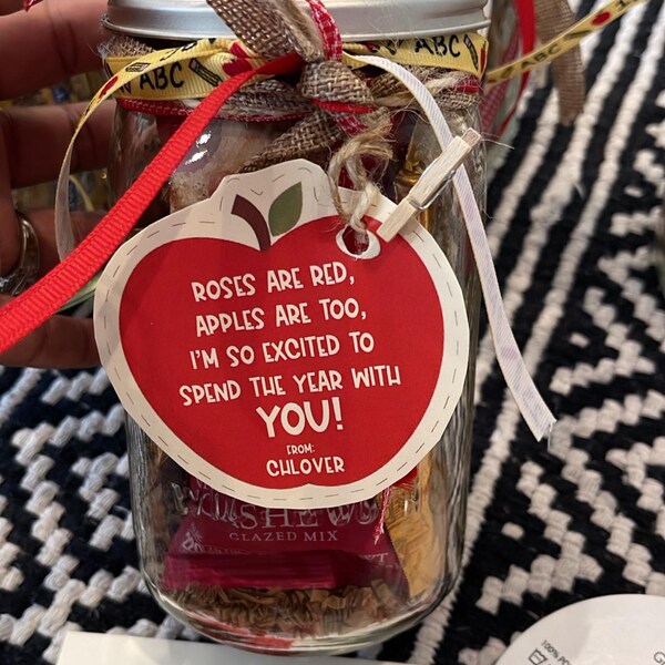Editable 3" Roses Are Red Teacher Apple Tag, Back to School Gift Tag - Etsy