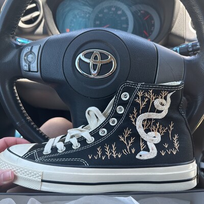 Custom Embroidered Converse High Tops Chuck Taylor 1970s/ Embroidered ...