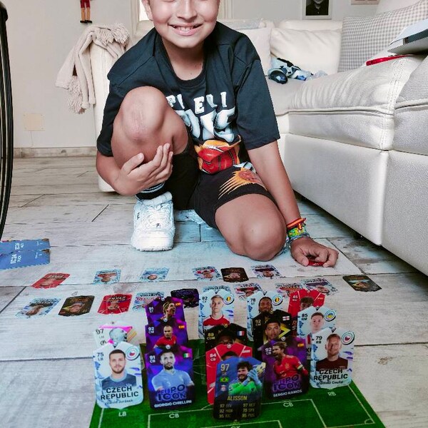 Legendary FC 25 Pack: Icon, Special & Gold Cards for Football ...