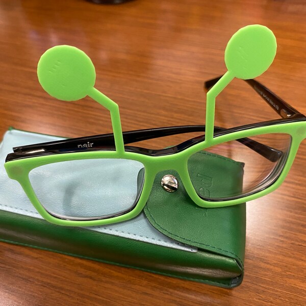 1 ALIEN/BUG 3D Printed Magnetic Glasses Toppers With Magnets - Etsy