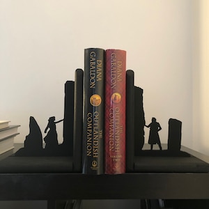 Outlander Bookends/Outlander gift/Scotland/book shelf/Craigh | Etsy