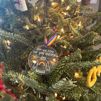 Rainbow Pride Wreath, Pride Month Decor, LGBTQ Gay Pride Wreath ...